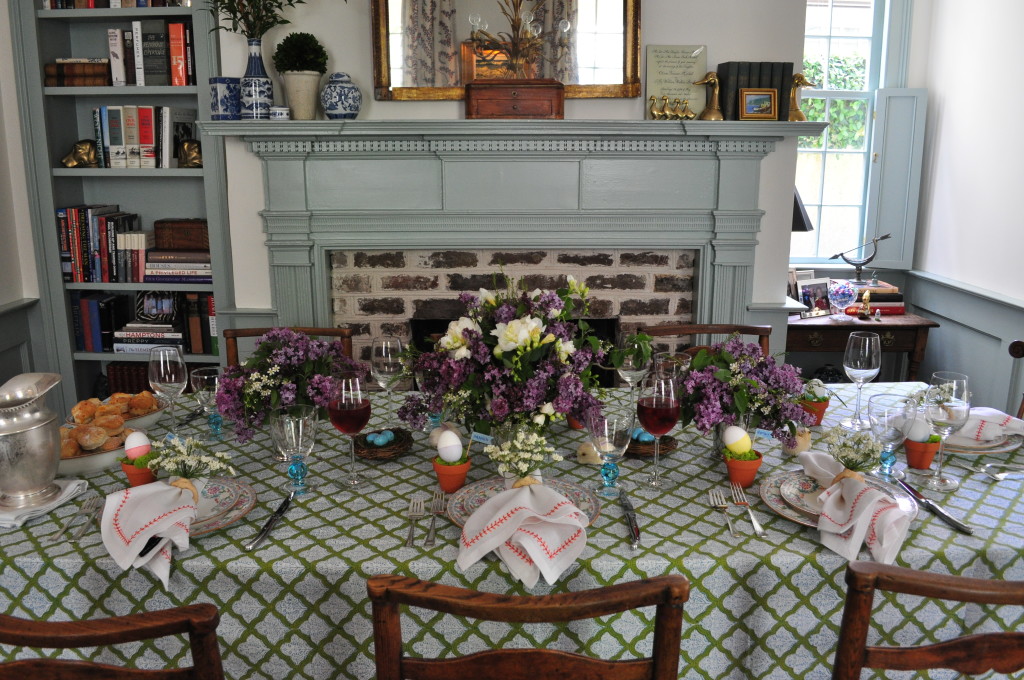 Table Hopping - Lacquered Life